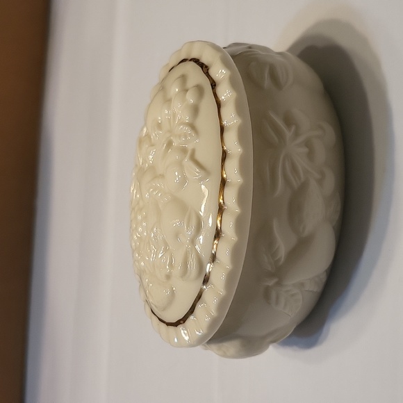 Lenox | Accents | Lenox Fine China Fruits Of Life Gold Decor Oval Shape ...